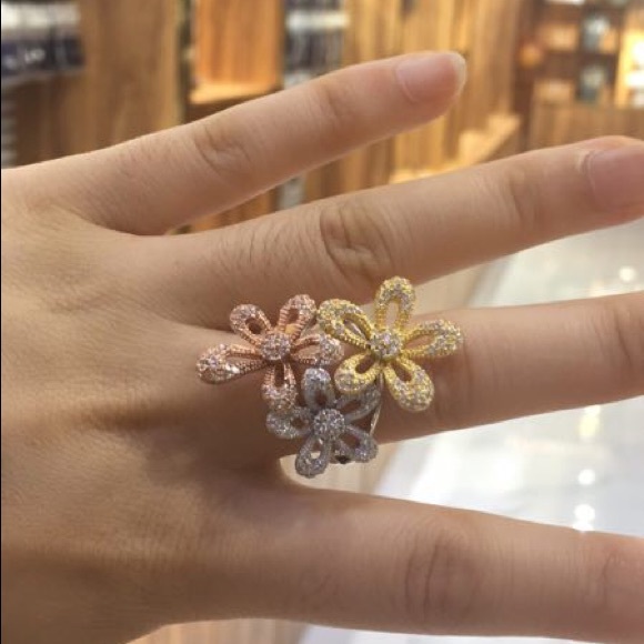 Jewelry | Tricolor Flower 925 Ss W Cz Ring | Poshmark